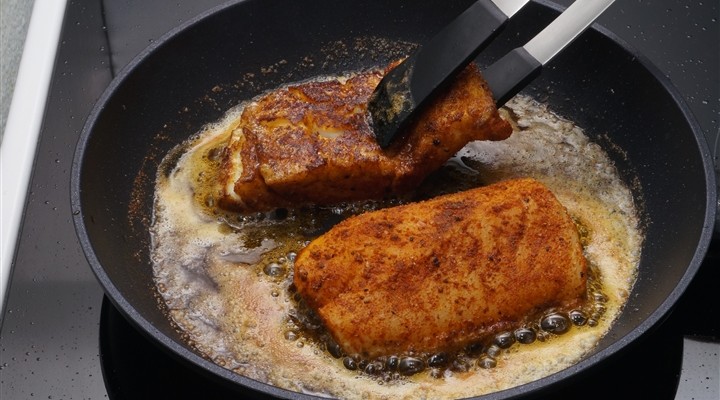 Gebakken Kerrie Vis Recept | Foodictive